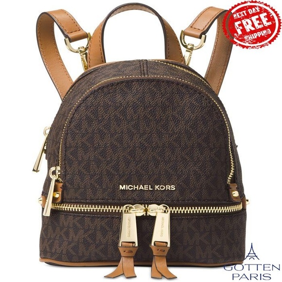 MICHAEL Michael Kors | Bags | Logo Rhea Zip Extra Small Messenger ...